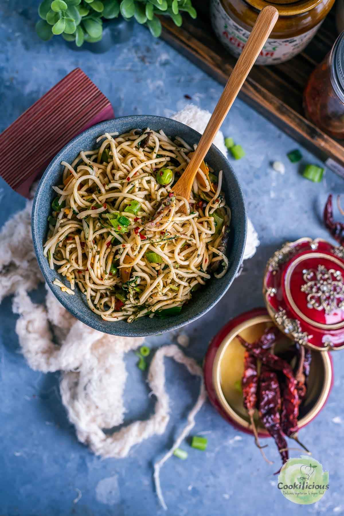 Hot and Spicy Vegan Cilantro Pot Noodles – Cookilicious