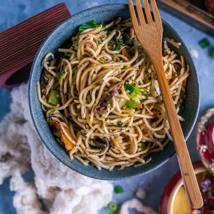 Hot and Spicy Vegan Cilantro Pot Noodles – Cookilicious