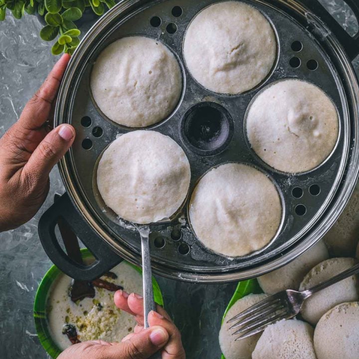 Ragi Kale Idli | Finger Millet Steamed Cakes – Cookilicious