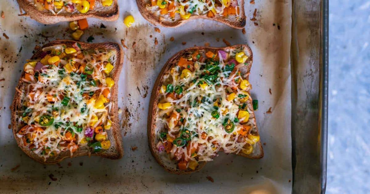 Chilli Cheese Toast (Indian-Style) – 15-Minute Vegan Snack! – Cookilicious