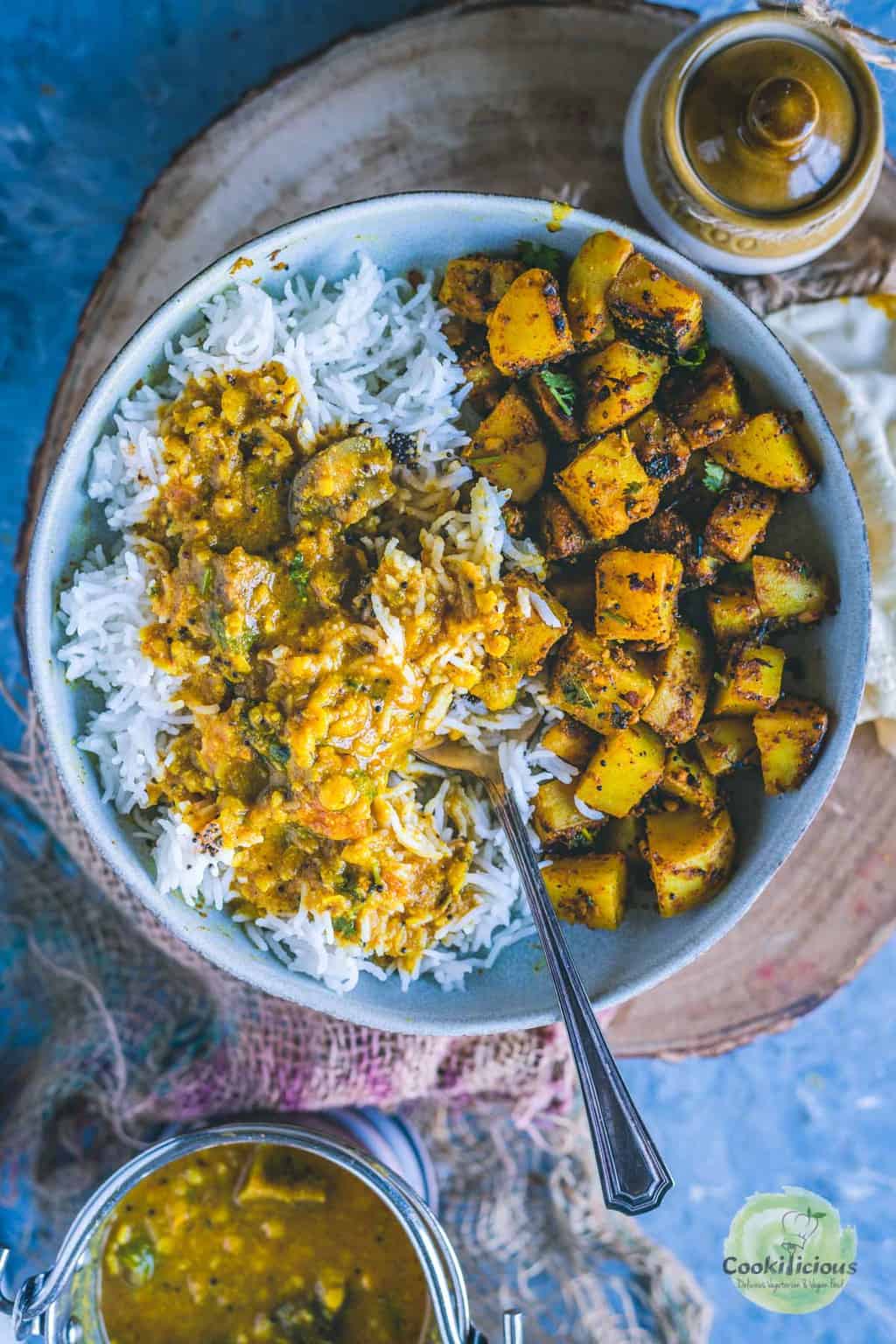 South Indian Spicy Potato Curry Recipe – Cookilicious