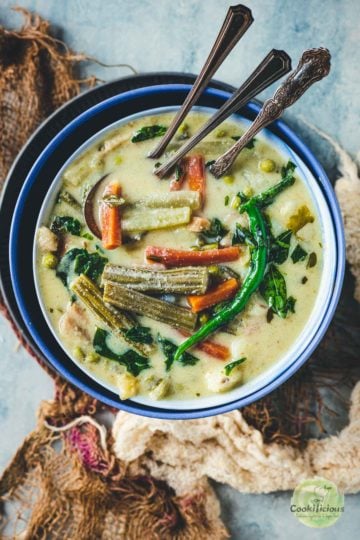 Avial Recipe | South Indian Mixed Veggie Curry – Cookilicious