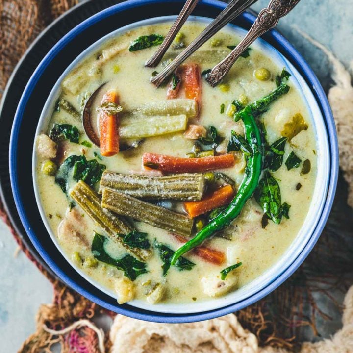 Avial Recipe | South Indian Mixed Veggie Curry – Cookilicious