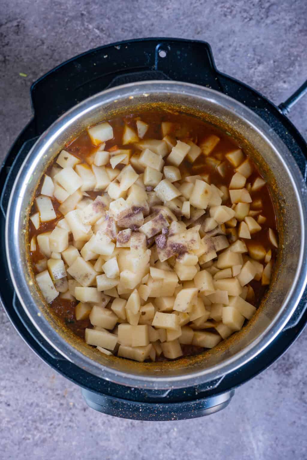 Rasedar Aloo Poori (Vegan Spiced Potato Curry) – Cookilicious